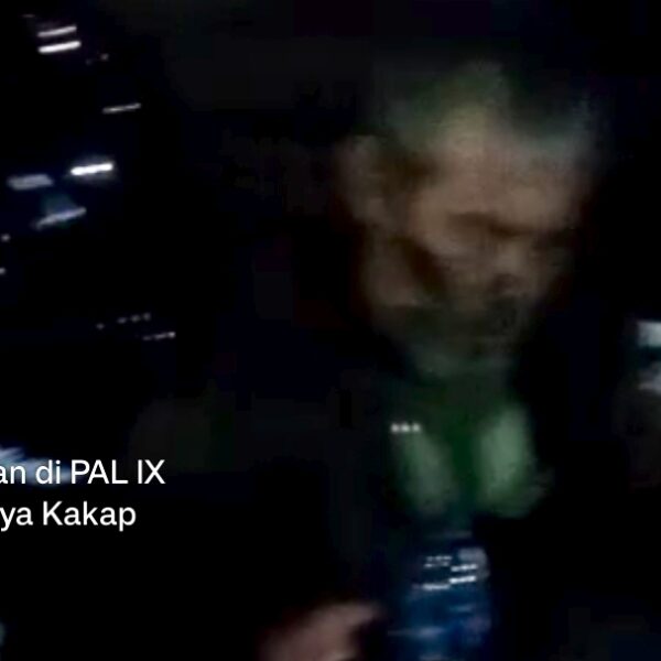 Breaking News: Kecelakaan Dua Motor di Pal 9 Depan SPBU, Warga dan ...